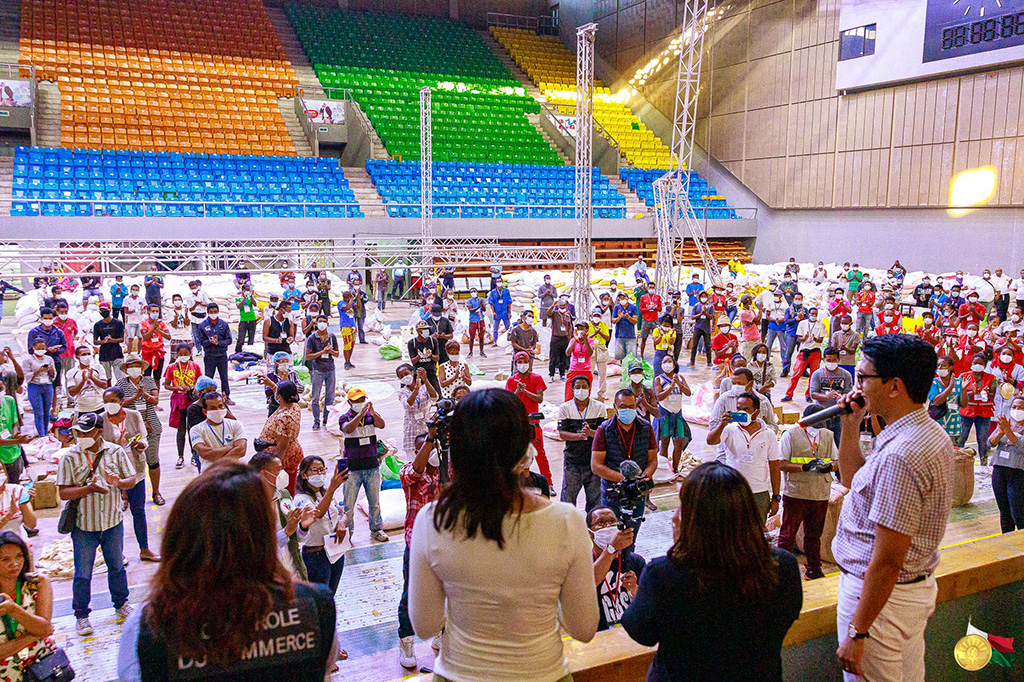 Vatsy Tsinjo : Andry Rajoelina se rend auprès des bénévoles