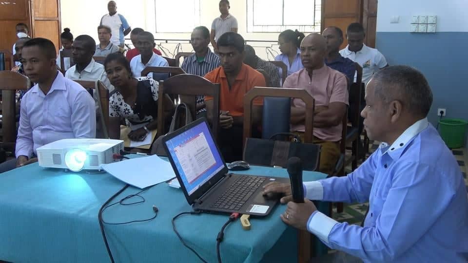 Le prix plancher du kilogramme du lojy fixé à 2900 ariary pour la ...